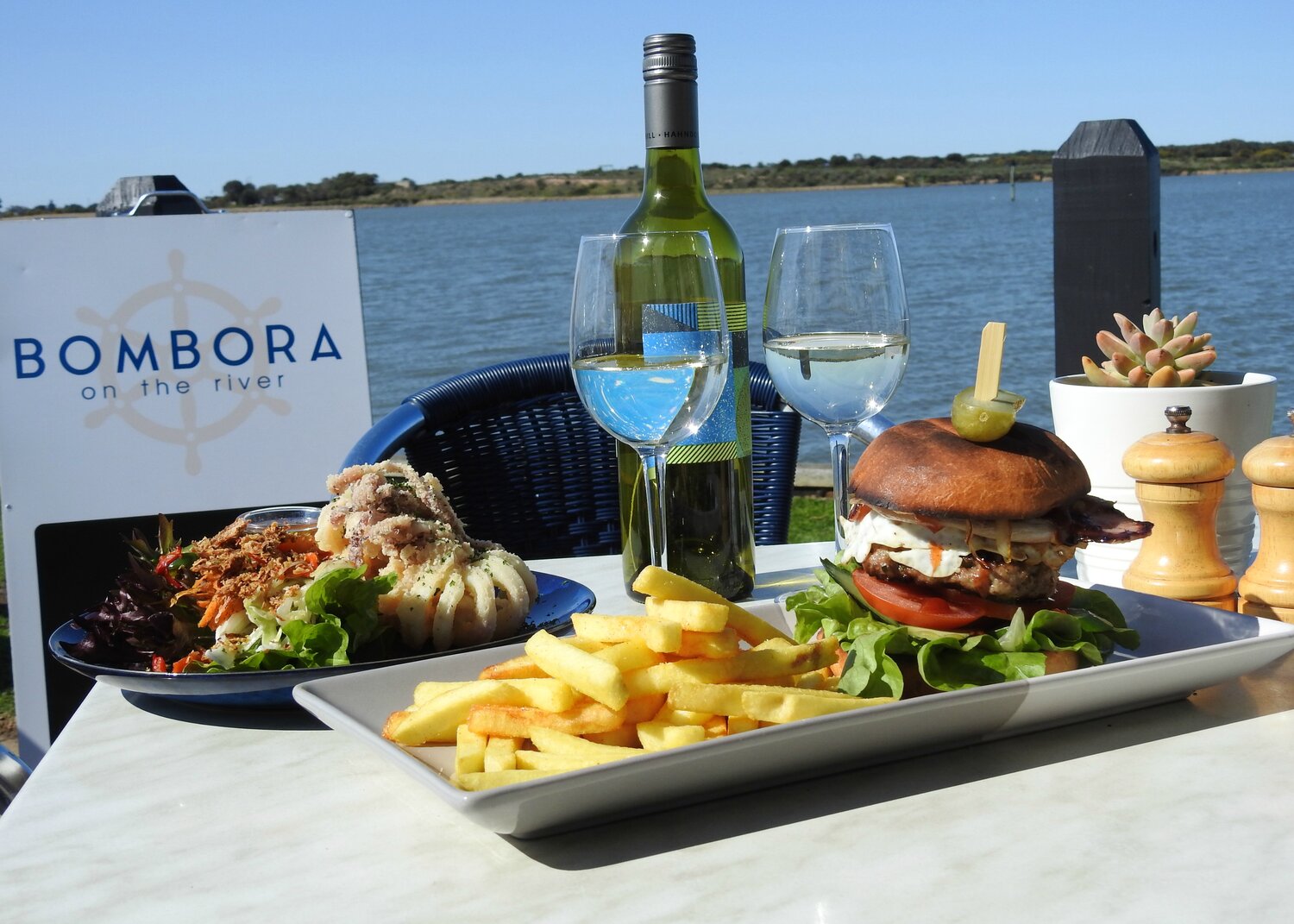 Dining in Goolwa | Country Airstrips Australia